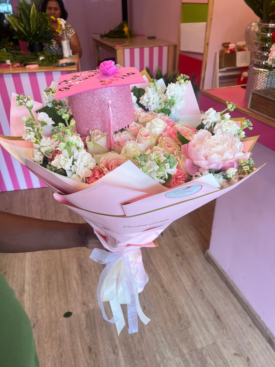 Graduation detail – floristeria collette